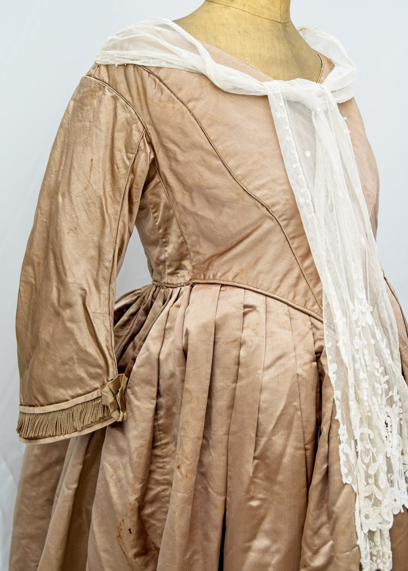 Antique Victorian Cappucino Silk Bustle Dress – Top Notch Vintage